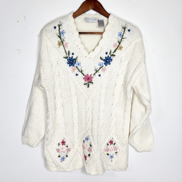 Carolyn Taylor | Sweaters | Vintage Cottagecore Ivory Floral ...